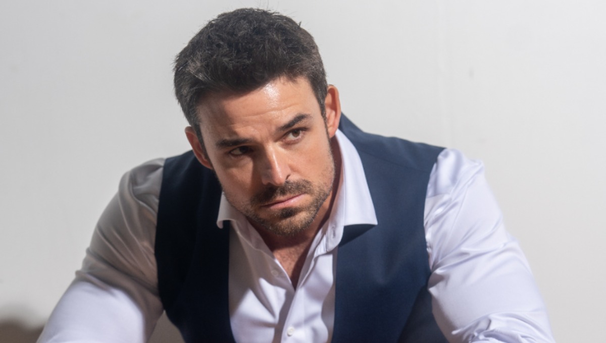 Jesse Hutch on joining the Arrowverse with Batwoman role - Exclusive ...